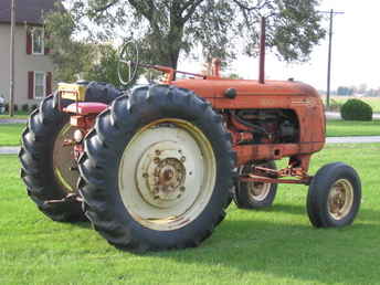 Used Farm Tractors for Sale: Cockshutt 40 (2009-09-28) - Yesterday's ...