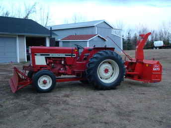 Used Farm Tractors for Sale: Harvester International 584 (2009-11-10 ...