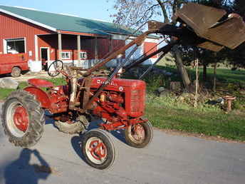 Used Farm Tractors for Sale: Farmall Super A With Loader (2009-11-13 ...