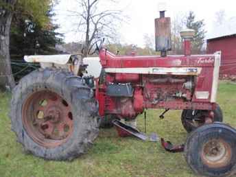 Used Farm Tractors for Sale: Farmall 1206 (2009-11-14) - Yesterday's ...