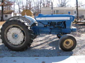 Used Farm Tractors for Sale: Ford 5000 (2009-11-18) - Yesterday's Tractors