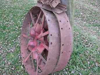 Used Farm Tractors for Sale: Farmall Regular, F20 (2009-12-02 ...