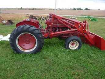 Used Farm Tractors for Sale: Ih 300 Utility W/Loader &Blade (2009-12-10 ...