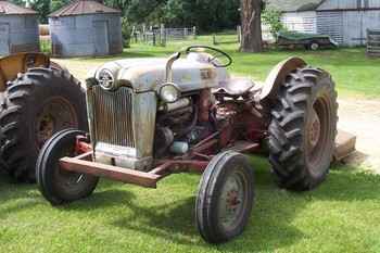 Used Farm Tractors for Sale: Ford 860 - Runs Good (2009-12-20 ...