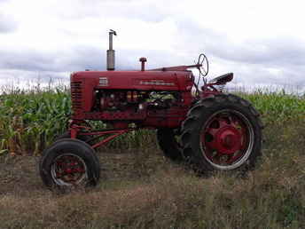 Used Farm Tractors for Sale: Farmall 400D High Crop (2009-12-30 ...