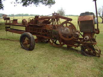 Used Farm Tractors for Sale: John Deere Dain Hay Press (2010-02-07 ...