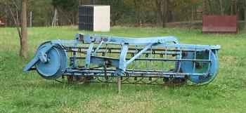 Used Farm Tractors for Sale: John Deere 3PT Hay Rake (2010-02-10 ...