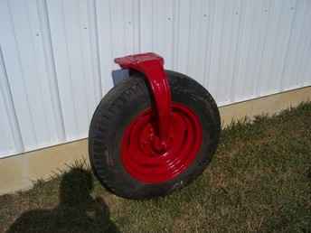 Used Farm Tractors for Sale: Farmall Single Front Wheel (2010-03-07 ...