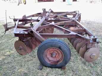 Used Farm Tractors for Sale: Ihc No. 35 10FT. Wheel Disc (2010-03-17 ...
