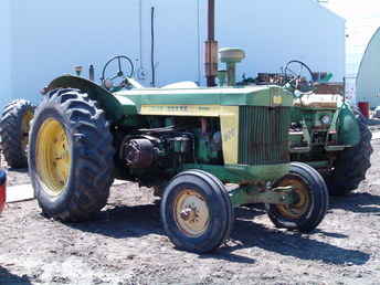 Used Farm Tractors for Sale: John Deere 820 Two Cylinder (2010-03-19 ...