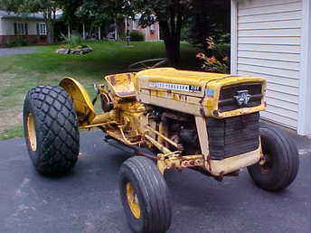 Used Farm Tractors for Sale: Massey Ferguson 2135 Turf Spec (2010-03-21 ...