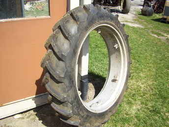 Used Farm Tractors for Sale: Nos 11.2X36 Tire & Rim Farmall (2010-04-11 ...