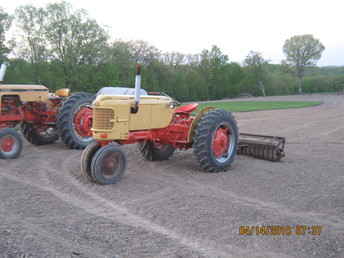 Used Farm Tractors for Sale: Case 300 (2010-04-14) - Yesterday's Tractors