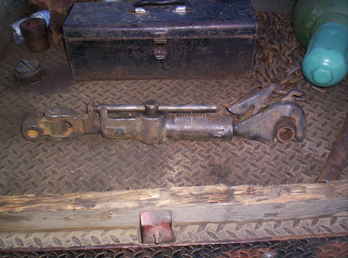 Used Farm Tractors for Sale: John Deere 2CLY.3RD Arm (2010-04-16 ...