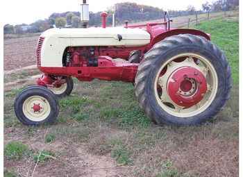 Used Farm Tractors for Sale: 1956 Cockshutt 35 (2010-04-18) - Yesterday ...