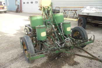 Used Farm Tractors for Sale: John Deere 290 (2010-04-19) - Yesterday's ...