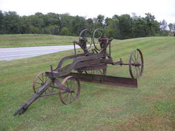 Used Farm Tractors for Sale: Old Pull Type Road Grader (2010-04-24 ...