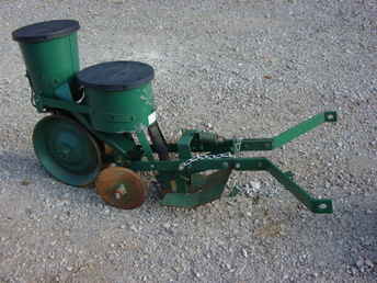 Used Farm Tractors for Sale: Cole Planter For Ih Sa Cub 140 (2010-05-18 ...