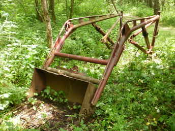 Used Farm Tractors for Sale: Farmall Trip Loader (2010-05-31 ...