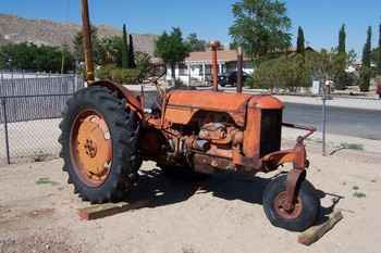 Used Farm Tractors for Sale: 1940 Case DC (2010-06-05) - Yesterday's Tractors