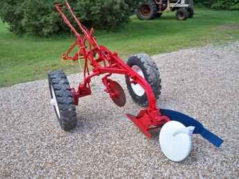 Used Farm Tractors for Sale: Little Wonder One Bottom Plow (2010-06-14 ...