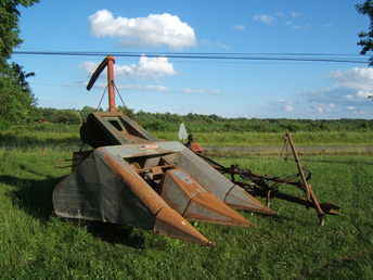 Used Farm Tractors for Sale: New Idea 2 Row (2010-06-18) - Yesterday's ...