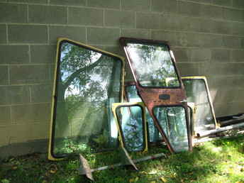 Used Farm Tractors for Sale: Glass For Year Round Cab (2010-06-27 ...