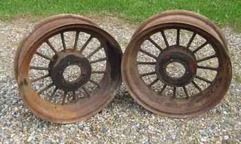 Used Farm Tractors for Sale: F&H 8"X28" Round Spoke Wheels (2010-07-06 ...
