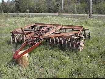 Used Farm Tractors for Sale: Mccormick 12' Disc Harrow (2003-06-03 ...