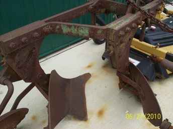 Used Farm Tractors for Sale: John Deere 2 Bottom Plow 3 PT. (2010-07-12 ...