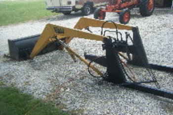 Used Farm Tractors for Sale: Kelly Tractor Loader (2010-07-13 ...