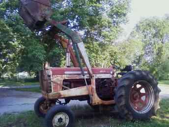 Used Farm Tractors for Sale: Ih 2001 Loader (2010-07-14) - Yesterday's ...