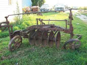 Used Farm Tractors for Sale: Moline 5 Disc One-Way (2010-07-19 ...