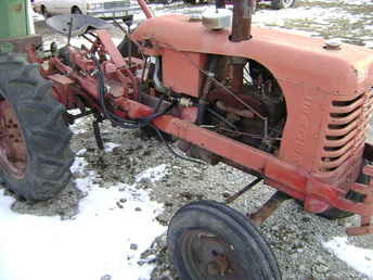 Used Farm Tractors for Sale: Rare Leader Model D Tractor (2010-07-31 ...
