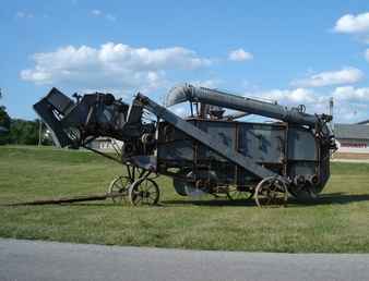 Used Farm Tractors for Sale: 1929 Huber 22-40 Thresher (2010-08-09 ...