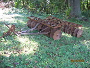 Used Farm Tractors for Sale: Disk Harrow - Antique (2010-08-15 ...
