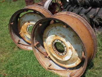 Used Farm Tractors for Sale: 14X38 Oliver Spin-Out Rims (2010-08-22 ...