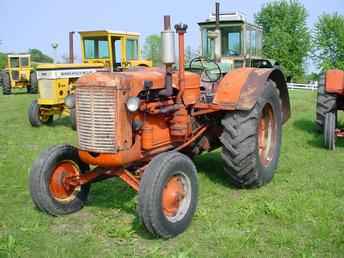 Used Farm Tractors for Sale: Case 500 (2003-06-10) - Yesterday's Tractors
