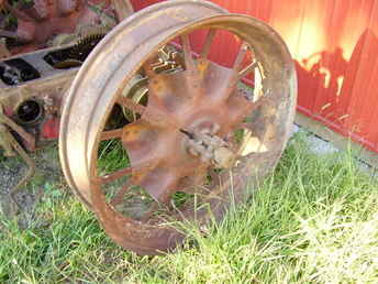 Used Farm Tractors for Sale: Farmall F-12/14 Rear Wheels (2010-08-30 ...