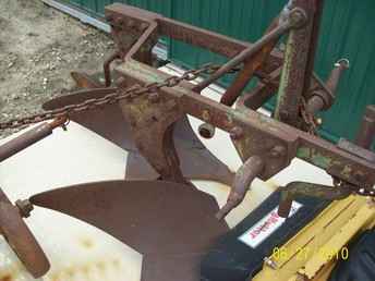 Used Farm Tractors for Sale: John Deere 2 Bottom 3 PT. Plow (2010-09-11 ...