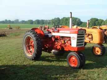 Used Farm Tractors for Sale: Last Chance For 340 (2003-06-21 ...