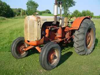 Used Farm Tractors for Sale: Case 600 (2003-07-02) - Yesterday's Tractors
