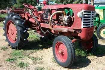 Used Farm Tractors for Sale: Rare 1948 D Leader (2003-07-20 ...