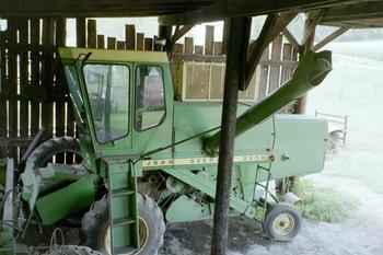 Used Farm Tractors for Sale: John Deere 3300 Combine (2003-08-28 ...
