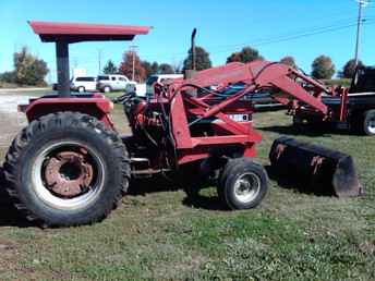 Used Farm Tractors for Sale: Caseih 885 (2011-10-25) - Yesterday's Tractors