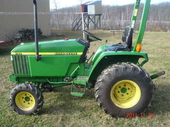 Used Farm Tractors for Sale: John Deere Compact 4X4, 30 HP (2011-11-18 ...