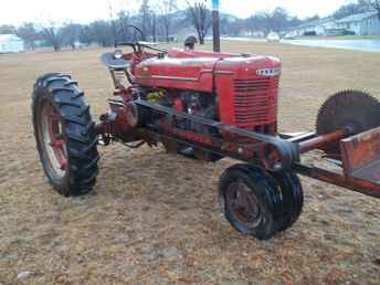 Used Farm Tractors for Sale: 1945 Farmall M (2011-12-03) - Yesterday's Tractors