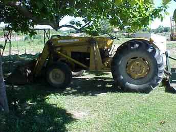 Used Farm Tractors for Sale: Massey Ferguson MF-65 With Loader (2003-09 ...