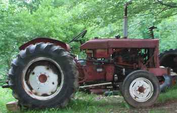 Used Farm Tractors for Sale: Ih 424 Gas Tractor (2011-12-08 ...