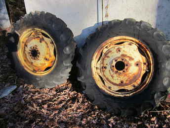 Used Farm Tractors for Sale: For Trade; 13.6X28 Tires/Rims (2011-12-18 ...